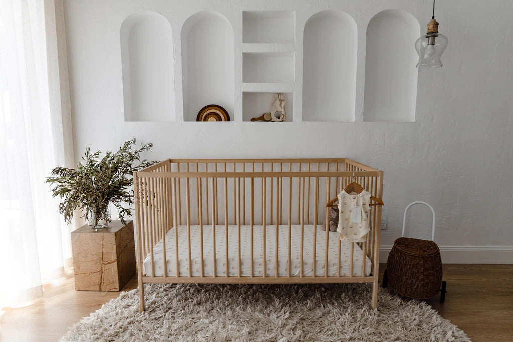 Seashell Organic Cotton Cot Sheet – Rosalyn + Rae