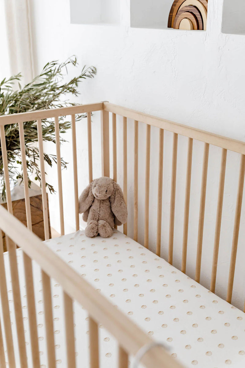 Seashell Organic Cotton Cot Sheet – Rosalyn + Rae